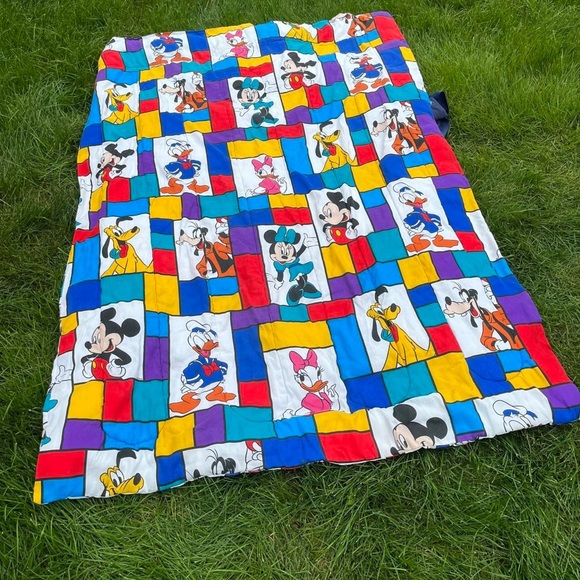 Disney | Bedding | Vintage Disney Mickey Goofy Minnie Daffy Pluto Daisy ...